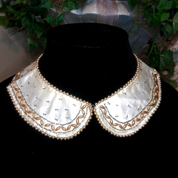 Vintage | Accessories | Vintage 95s Beaded Ivory Satin Collar By Baar ...
